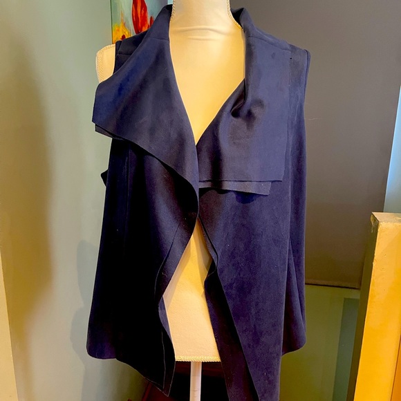 Karen Kane | Tops | The Material Is Similar To Velvet But Thin Looks ...
